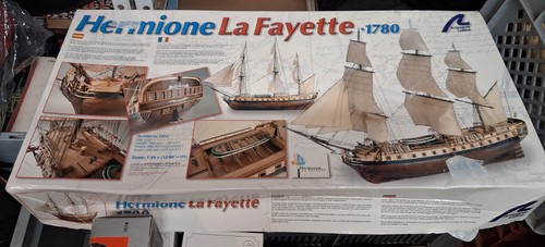Maquette bateau en bois : Hermione La Fayette - Artesania | eBay UK