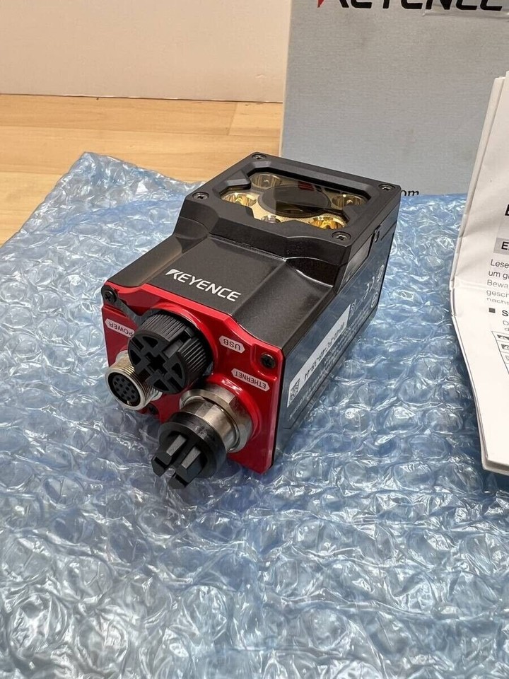 Keyence SR-1000 Autofocus Barcode Reader Scanner New | eBay