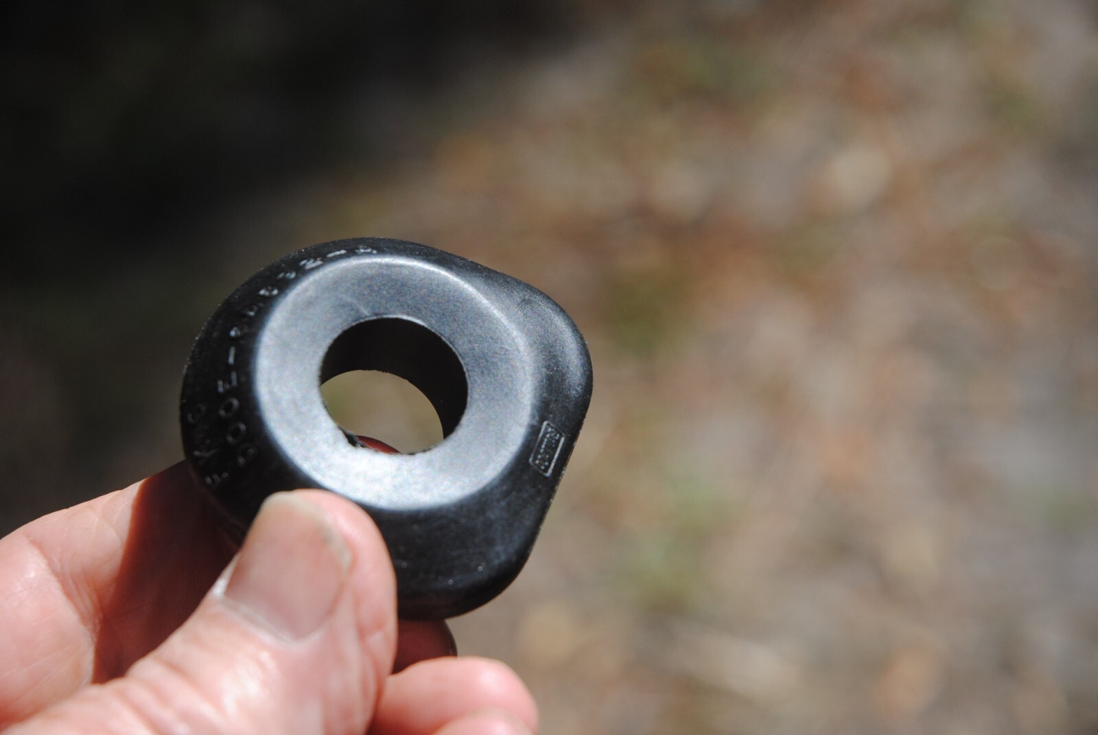 68 69 70 71 72 MUSTANG NOS FORD 302 351 W VALVE COVER PCV GROMMET D0OZ ...