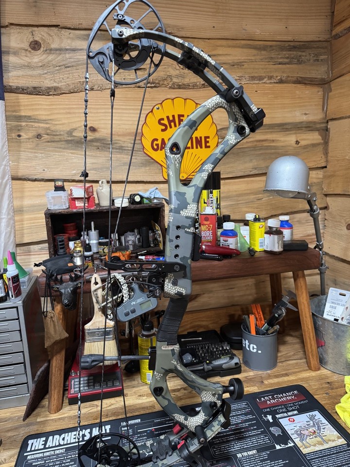 PSE Mach 30 DS Carbon in Kuiu Verde Gas System X Strings QAD MX2 rest ...