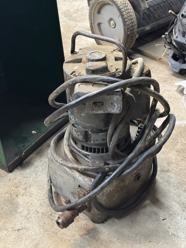 Greenlee 885 Hydraulic Pipe Bender 1-1/4”-5 Rigid 960 Pump | eBay