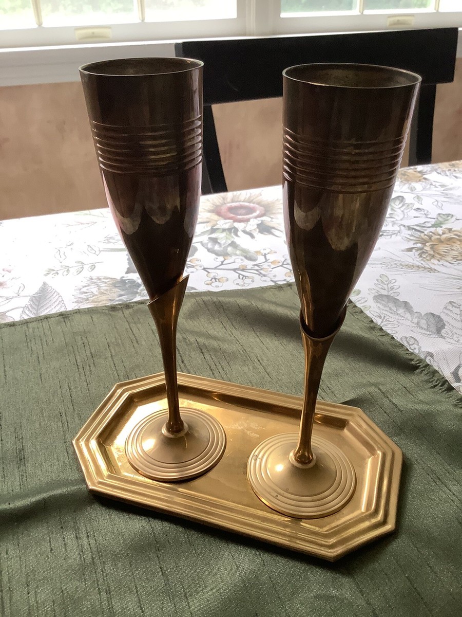 Calla Lily Champagne Flutes