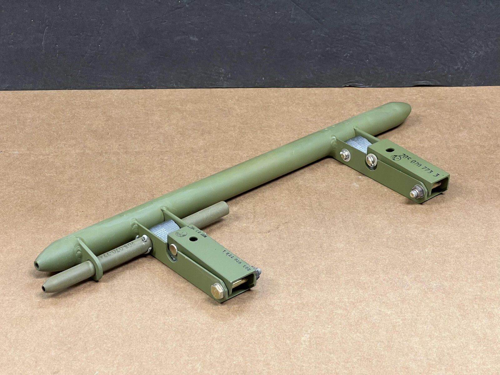 Bell Helicopter Guide Bracket Assembly Litter Guide P/N 205-070-771-1 ...