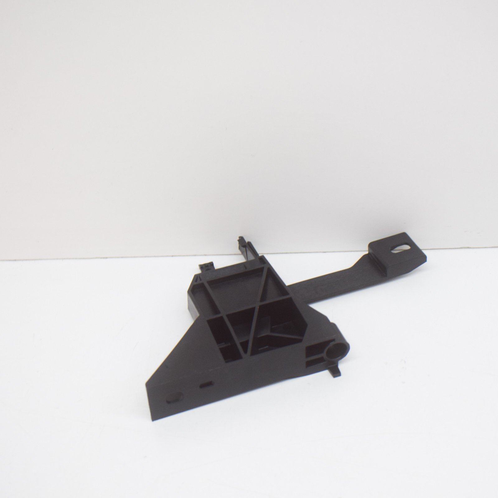 MERCEDES-BENZ CLA C117 Front Bumper Right Support A2466210234 NEW ...