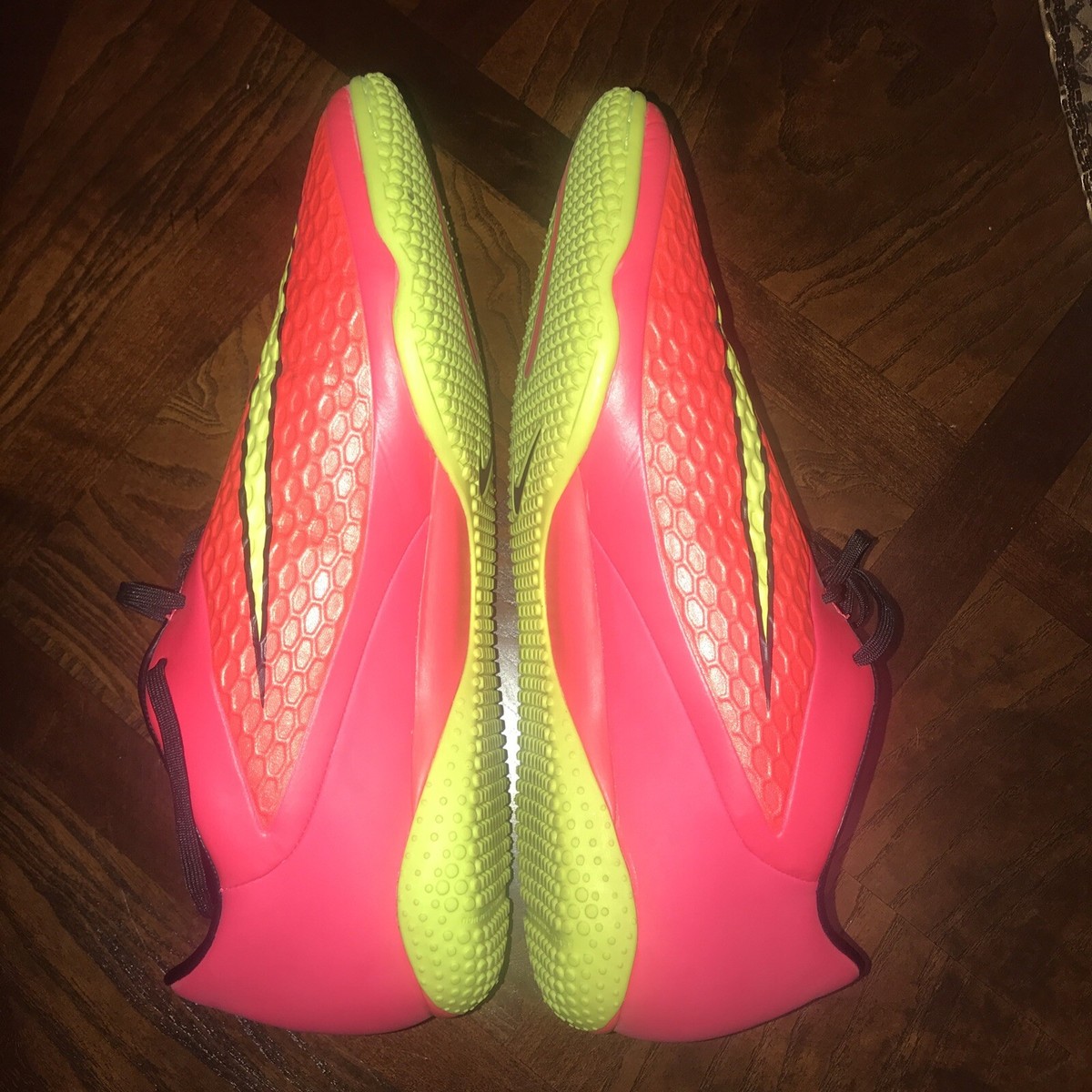 Nike Hypervenom Futsal Pink