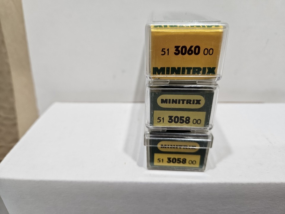 MINITRIX N-SCALE #3058 & 3060 GERMAN PASSENGER COACH SET x 3, LN++; ca ...