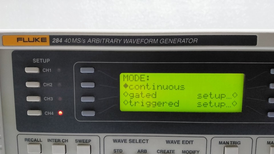 [Used] FLUKE / 284 / 40MS ARBITRARY WAVEFORM GENERATOR, 2423173, AC230V ...