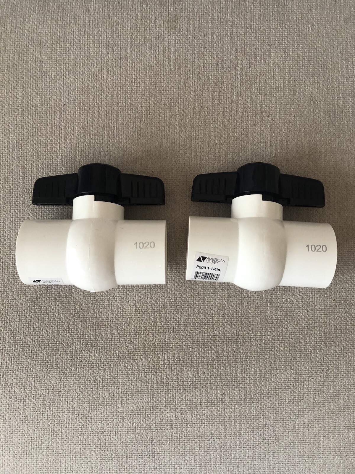 LOT OF 2 American Valve P200 1 1/4" PVC Ball Valve FNPT Schedule 40 ...