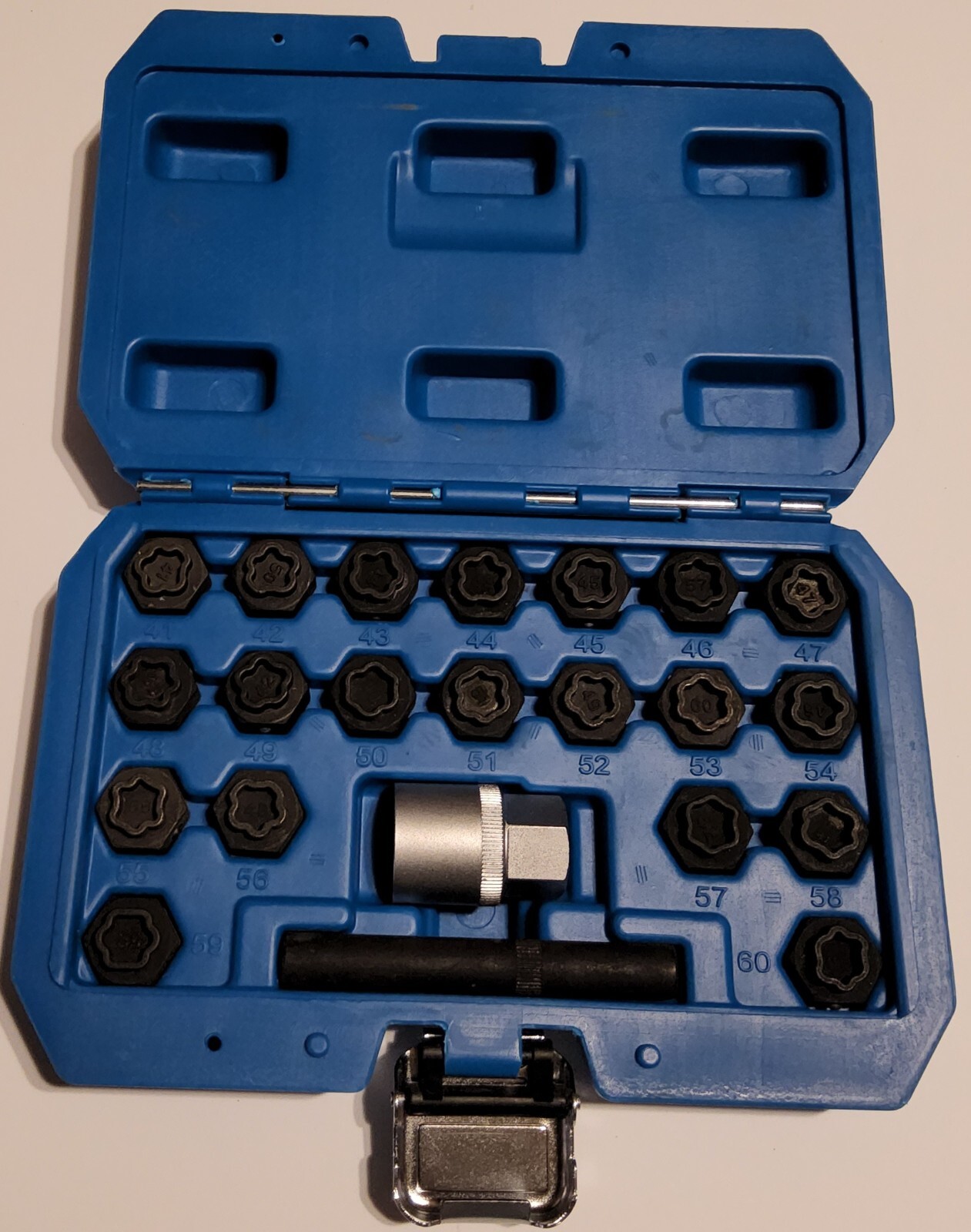 22Pc Anti-Theft Wheel Locking Bolt Nut Key Removal Set 4 BMW Wheels ...