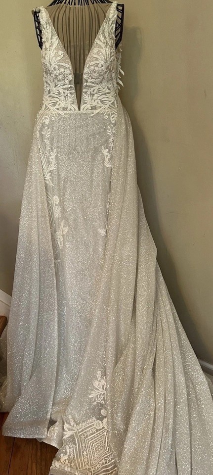 Designer Wedding Gown Stramonia Mistrelli House Of Design W/ Train ...