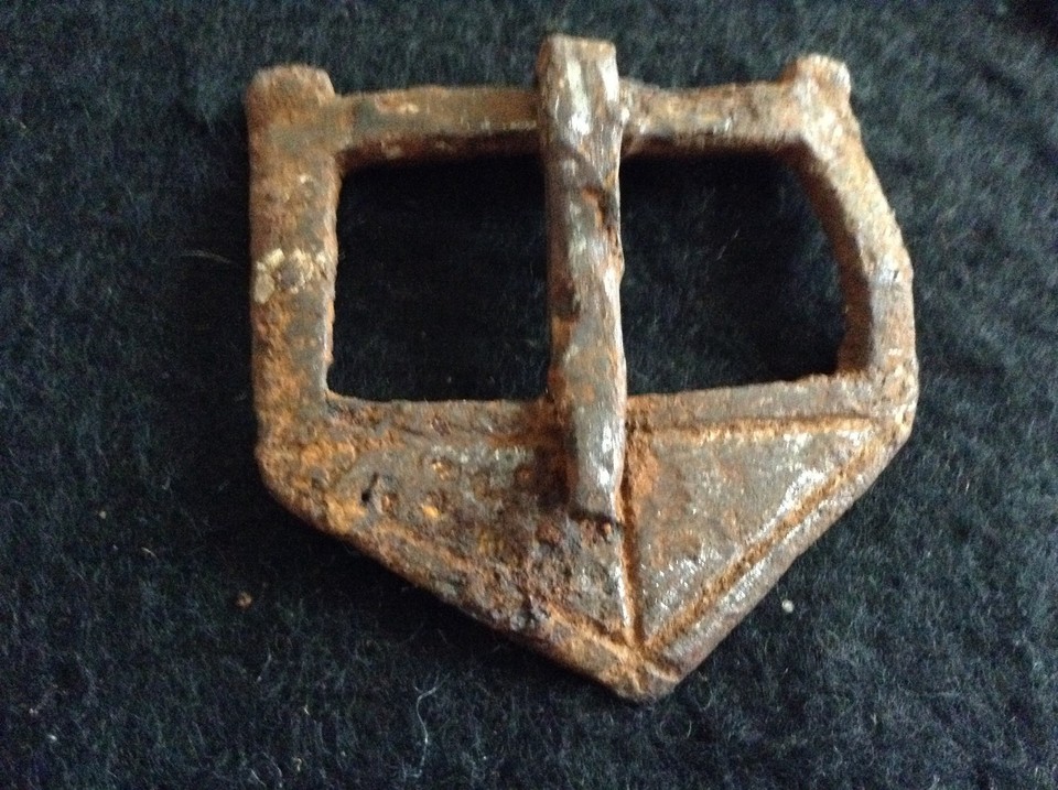 Four iron buckles 15th 16th 17th 18th century great condition rare in ...