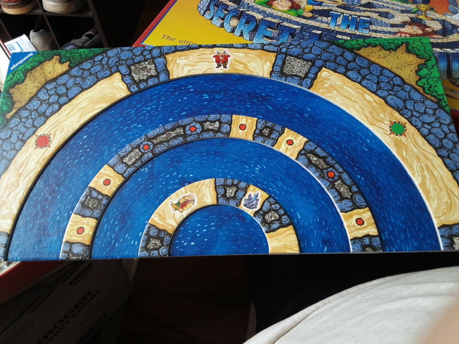 Ravensburger -The Secret Labyrinth Board Magical Maze Game used 1998 as ...