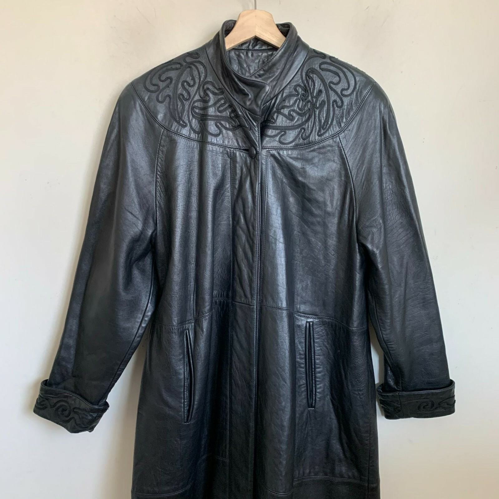 Peter Caruso Swing Coat Black Leather Collared Button… - Gem
