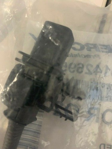 Mercury Mercrusier O2 Sensor 8M0142695 | eBay