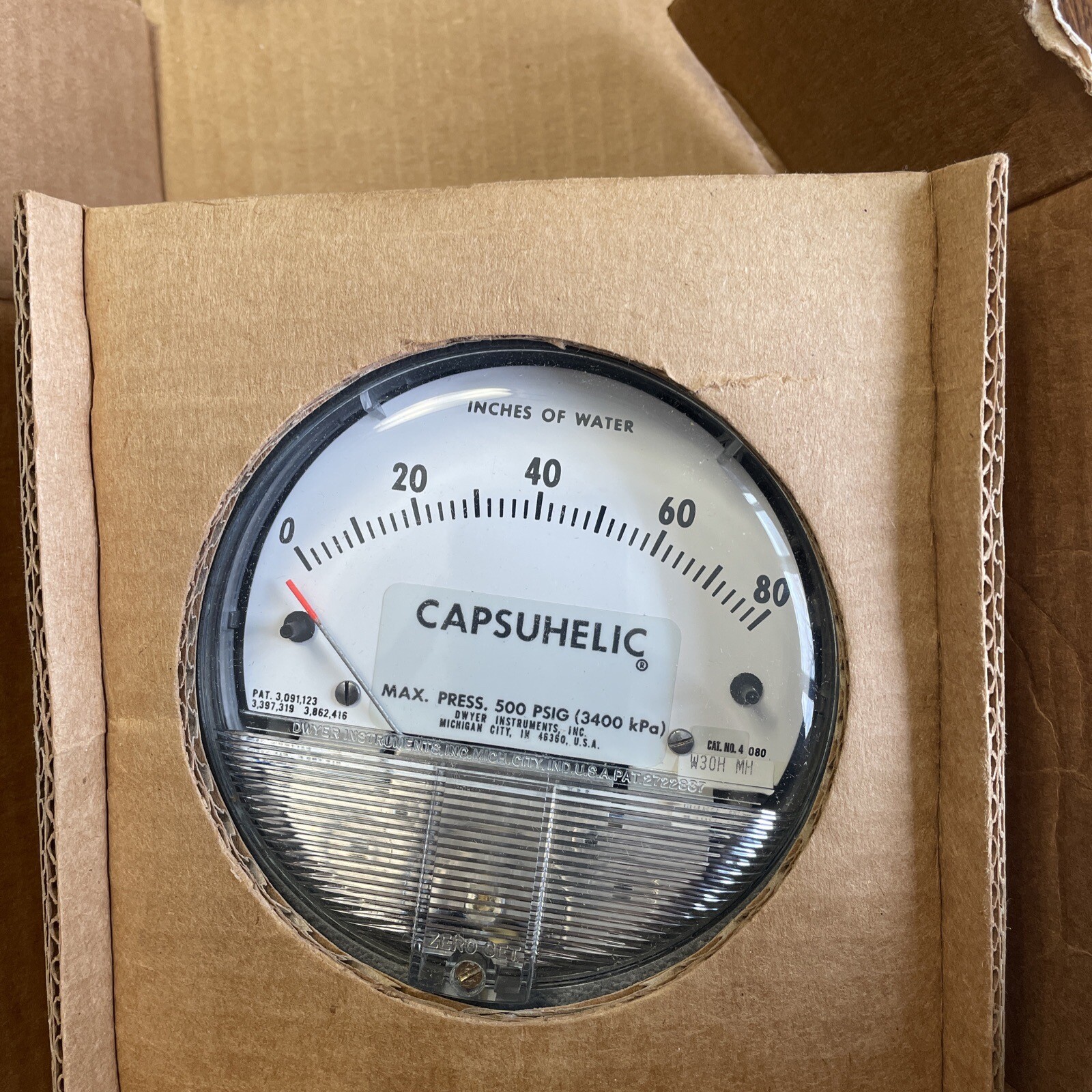 Dwyer 4080C Capsuhelic Pressure Gauge 1/4in NPT 0-80 Inches of Water | eBay
