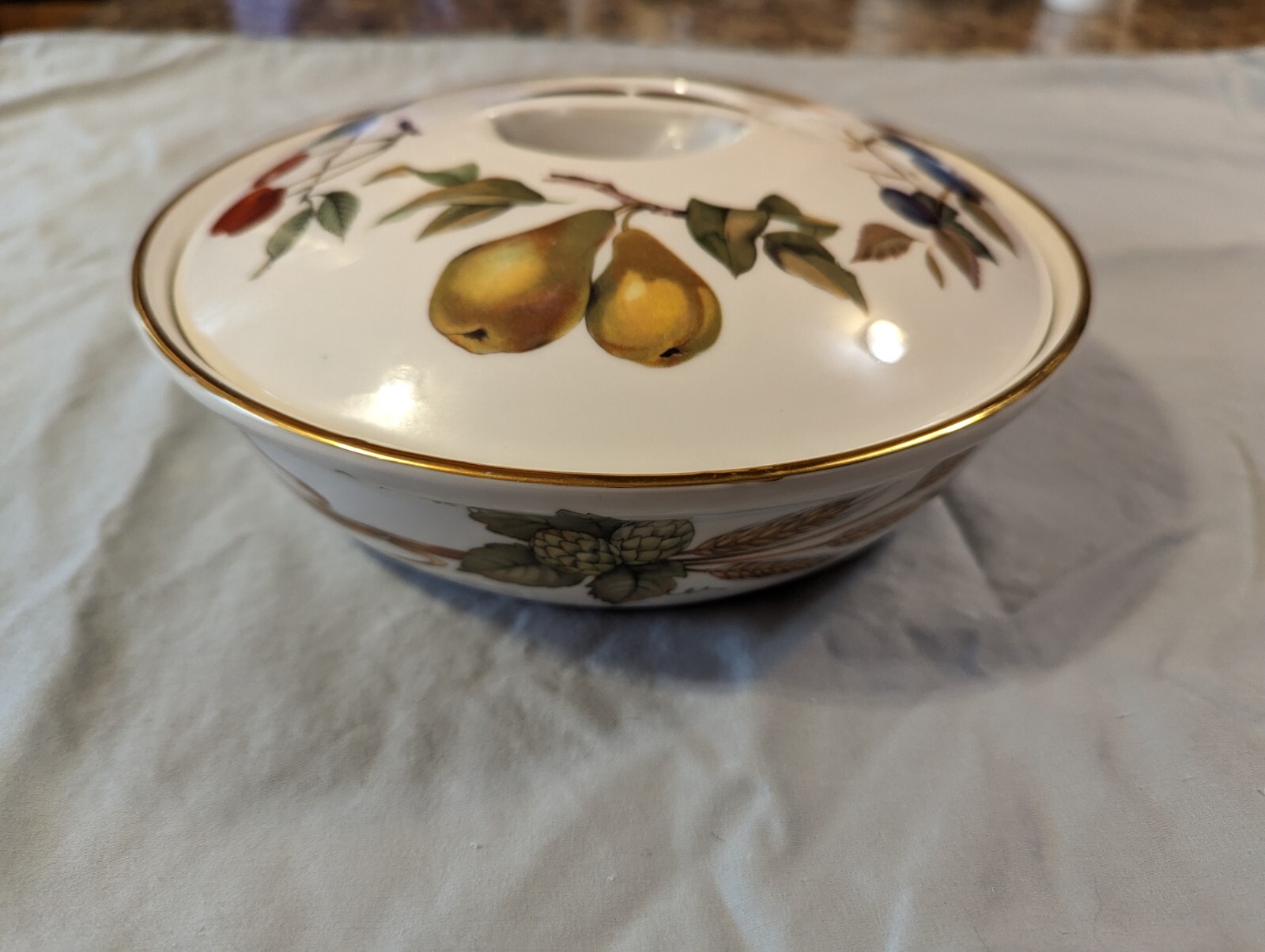 Royal Worcester Evesham Covered Casserole Dish Shape 22 Size 3 Gold Trim | eBay