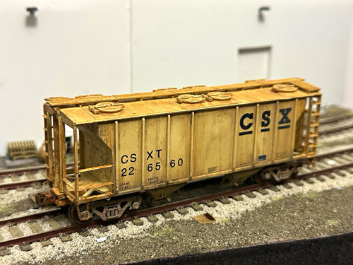 HO Scale Atlas CSX 2 Bay Hopper Custom Detailed Weathered | eBay