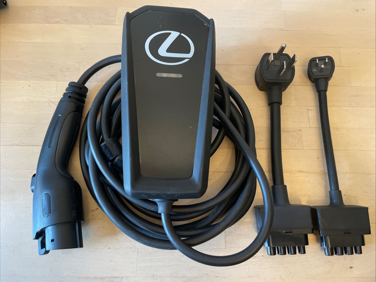 Lexus RZ300e RZ450e Dual voltage EV Charger Charging Cable 120v 240v ...