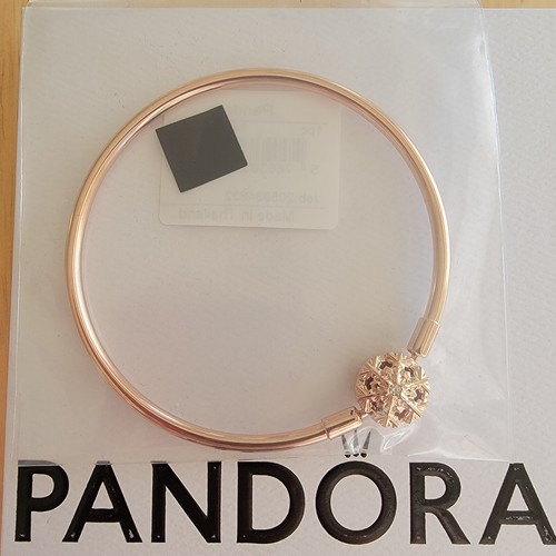 New Pandora Moments Sparkling Snowflake Clasp Bangle Bracelet | Rose ...