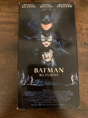 Batman Returns (1992) VHS Cassette - Micheal Keaton, Danny DeVito ...