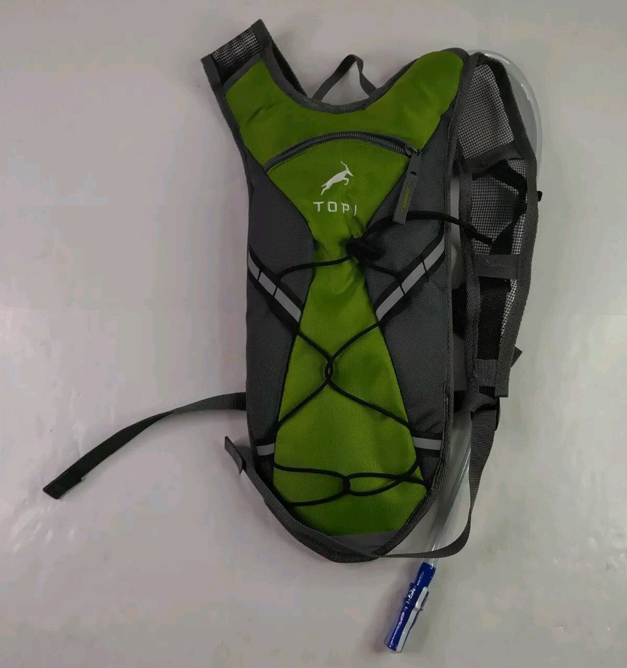 Topi Hydration Green/Grey Adjustable Straps 2L Backpack Hiking Carry ...