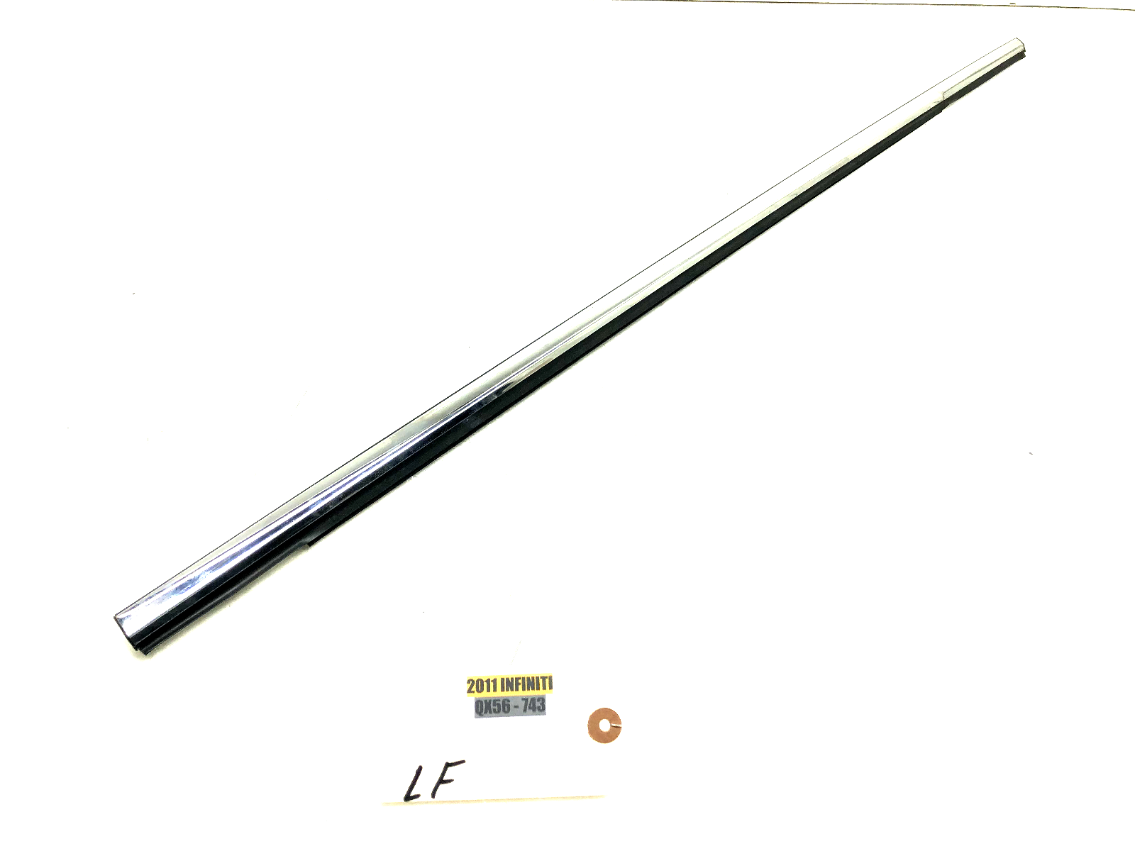 2011-2017 INFINITI QX56 QX80 LEFT DRIVER FRONT DOOR WINDOW TRIM OEM | eBay