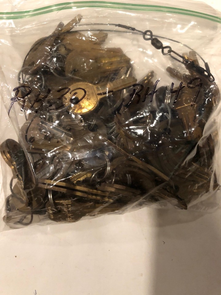 RH02-RH48 OEM KEY For Weatherguard Tool Boxes Pair | eBay