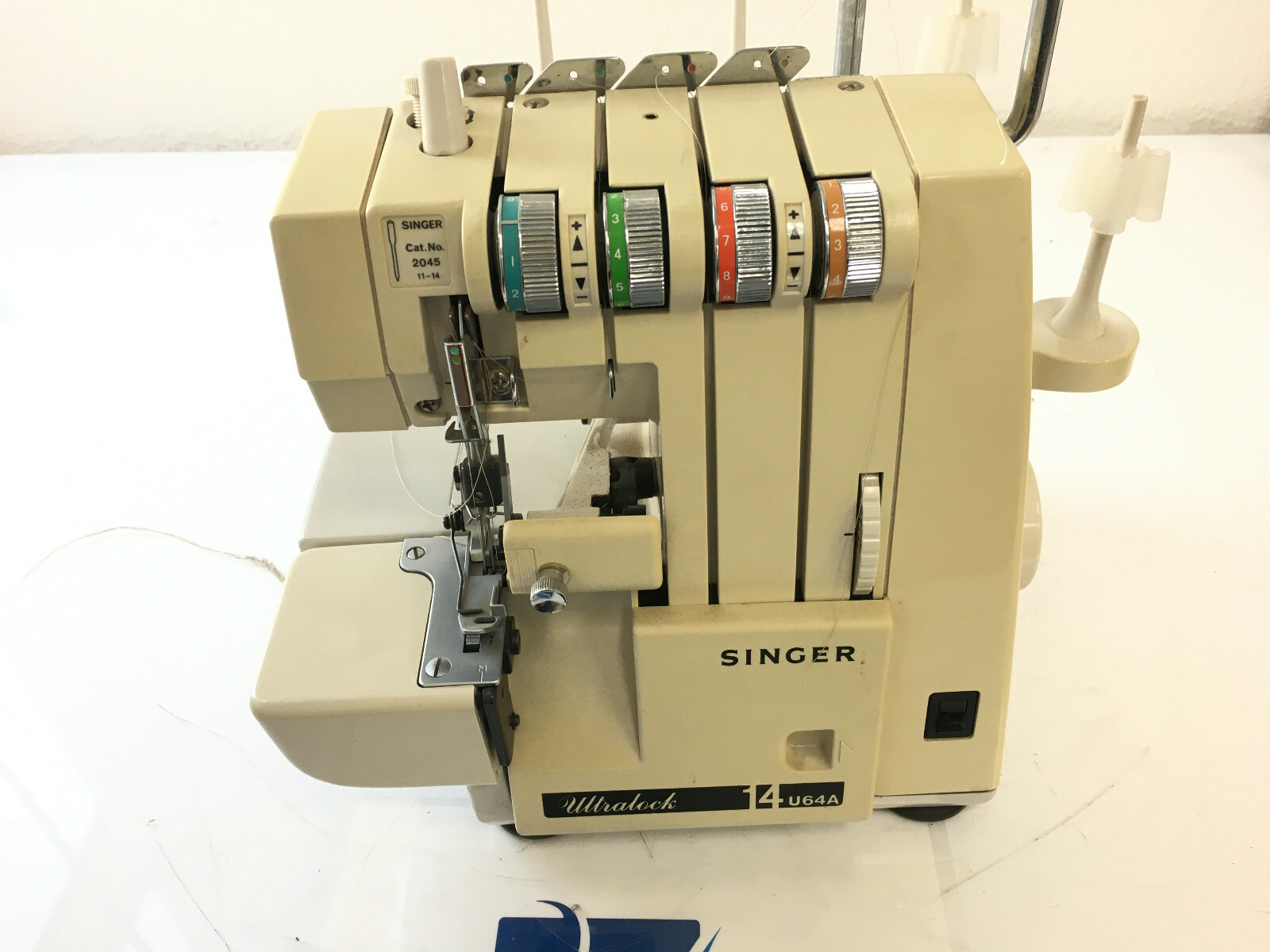 Singer Merrittlock 14 u 44 | eBay