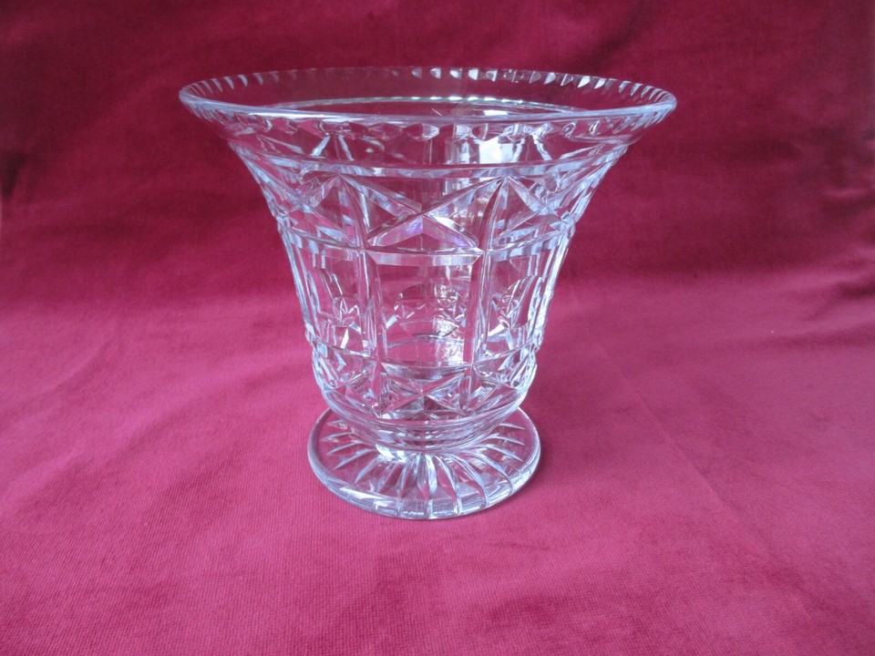 Hand Cut Crystal Glass ,Stylish Broad Bodied Vase ,Cross & Round ...