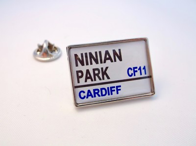 OLD CARDIFF STADIUM ROAD STREET SIGN LAPEL PIN BADGE GIFT | eBay
