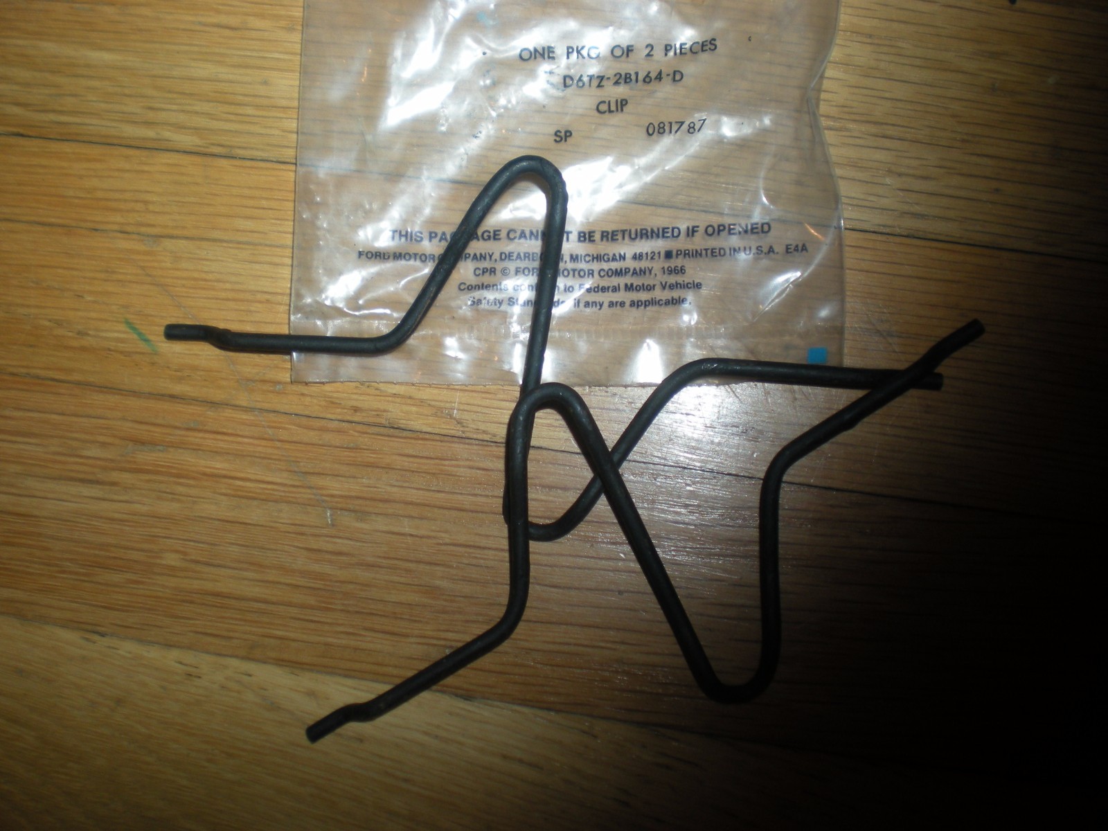 NOS 1976 - 1989 FORD F250 F350 BRAKE SHOE ANTI-RATTLE CLIPS | eBay