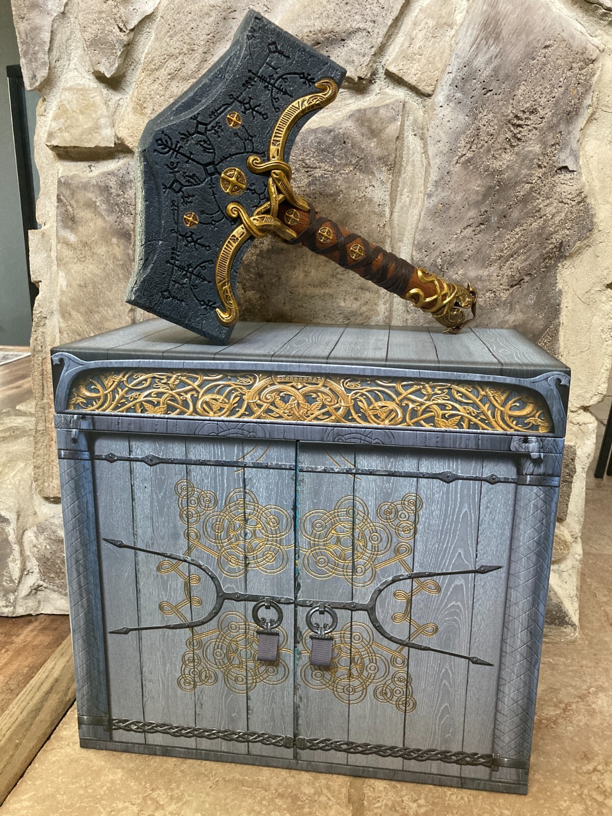 Buy God of War Ragnarok Jotnar Edition 16 Replica Mjolnir Hammer w/ Box ...