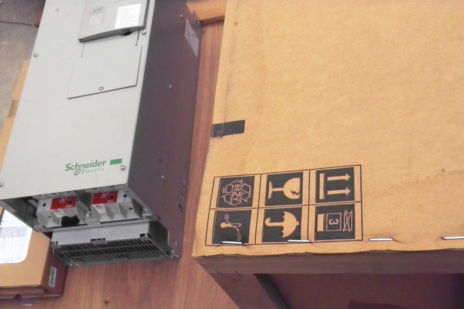 NEW SCHNEIDER AITIVAR 21 37KW/50HP 380/480V 50/60Hz INVERTER ...