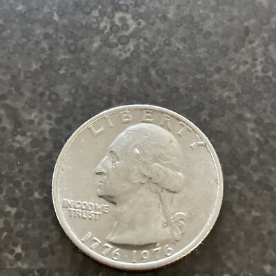 1776-1976 Bicentennial Quarter error D Is On Neck Look Photo 2 | eBay