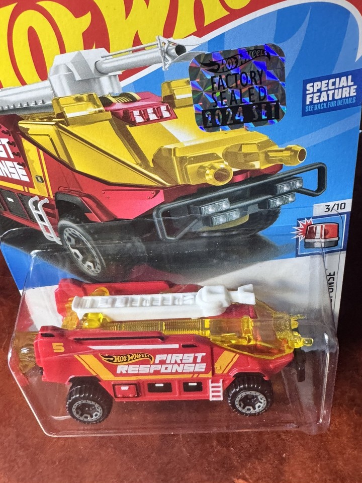 2024 Hot Wheels Red RUNWAY RES-Q First Response 3/10 Factory Sealed Set ...