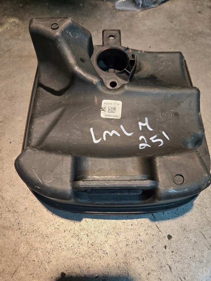 2011-2015 GMC SIERRA 6.6 DURAMAX TURBO LML INTAKE RESONATOR 25887461 ...