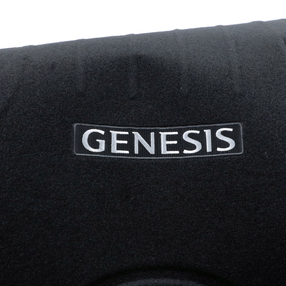 OEM NEW HYUNDAI 22-25 Genesis GV70 Easy Care Reversible Cargo Liner ...