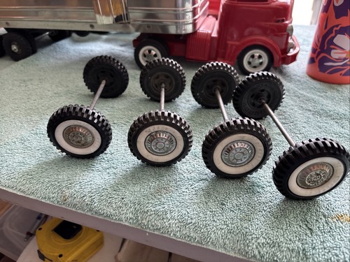 Buddy L Vintage tires with white walls and starred hubcaps/eight tires ...