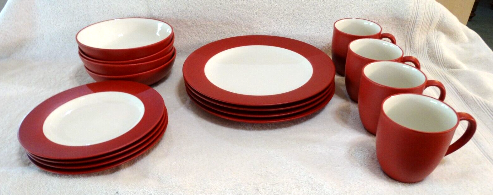 NORITAKE STONEWARE COLORWAVE RED 4-PIECE PLACE SET. 16 PIECES APPEARS ...