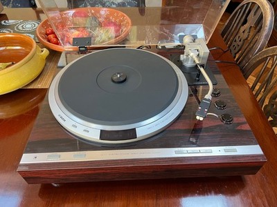 Victor JVC QL-Y7 with electro-dynamic servo controlled tonearm – New ...