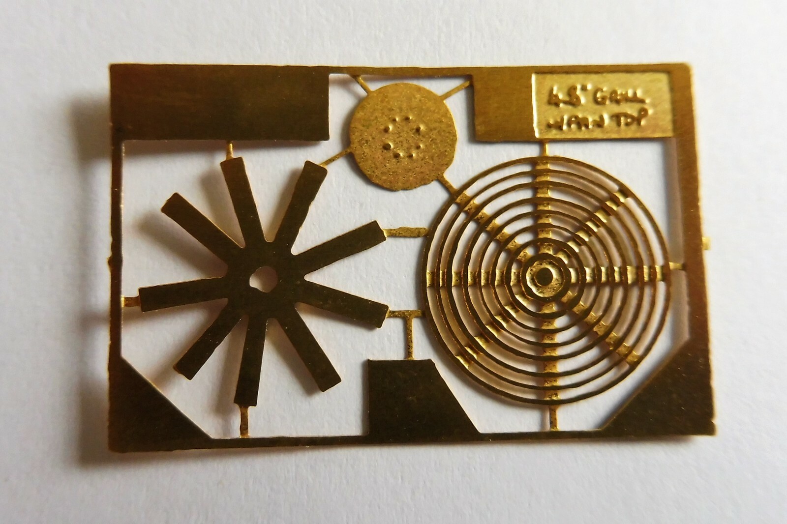 A1 Models HO scale EMD 48" Roof fans and Grilles (4 in pack) | eBay