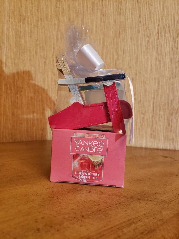 Yankee Candle Adirondack Beach Chair Tealight Holder | eBay