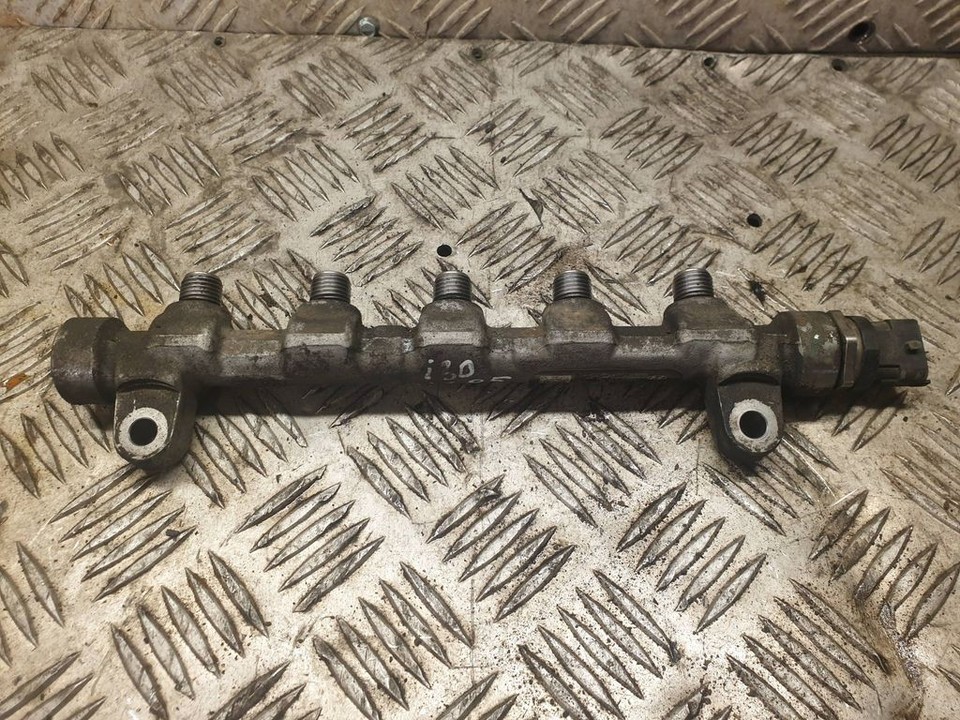 Hyundai i30 2010 Diesel fuel rail line pipe 0445214181 ART30550 | eBay
