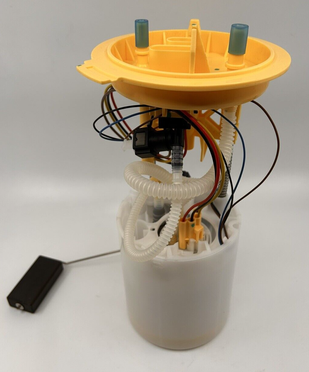 Genuine Quality Fuel Pump AUDI Q3 TDI SPORT QUATTRO 8U 6/2015-6/2016 2 ...