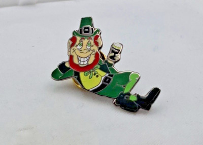 Happy Drunk Leprechaun Drinking Guinness Collectors Enamel Pin Badge ...