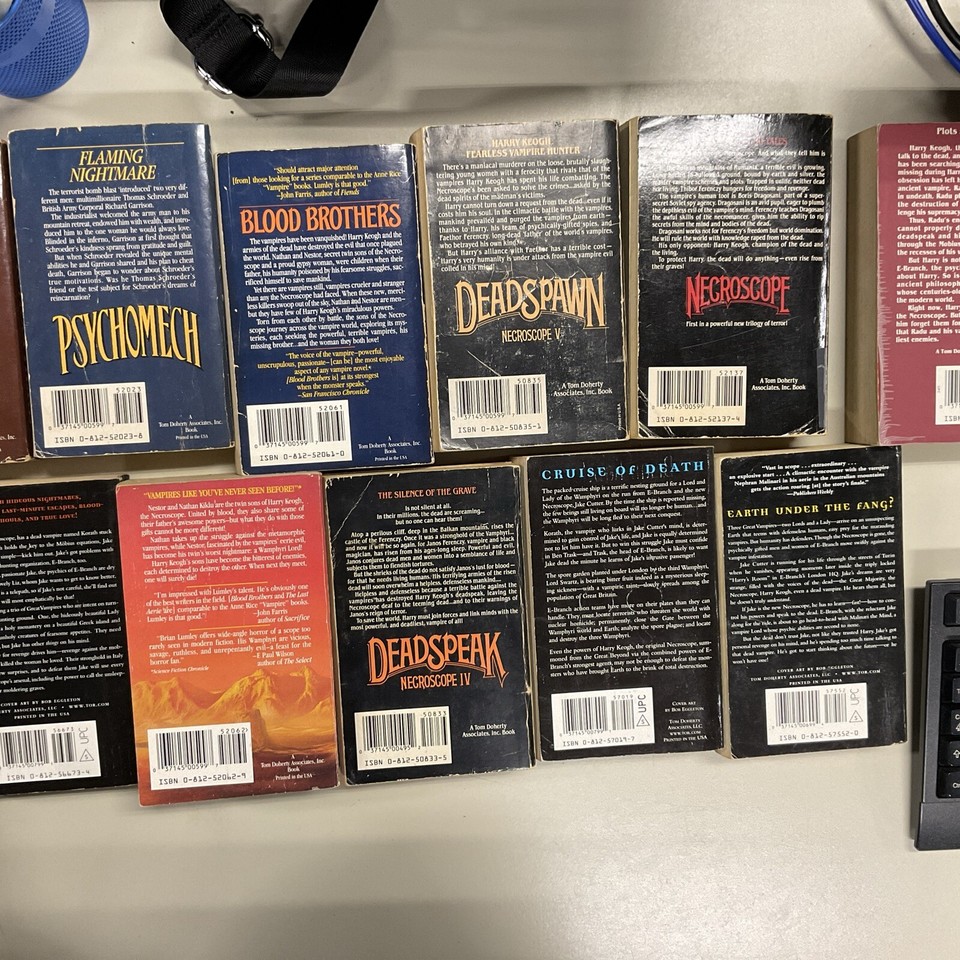 Brian Lumley Horror PB Lot of 11 Necroscope Series (6) Psychomech ...