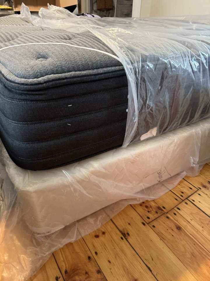 SIMMONS BEAUTYREST BLACK K CLASS QUEEN PILLOWTOP MEDIUM MATTRESS NEW | eBay