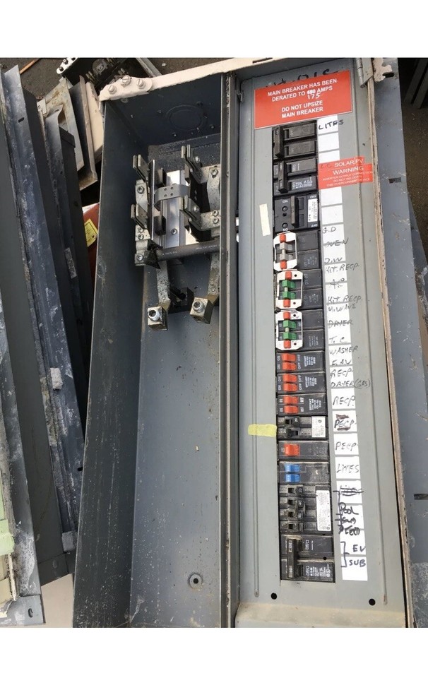 BRYANT METER SOCKET MS-200 A 120/240V 1 PHASE OBSOLETE GOOD CONDITION ...