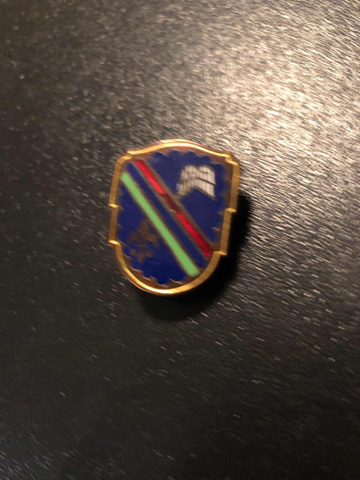 Vintage ww2 D/1 DUI 160th Infantry Crest Screwback Pin | eBay