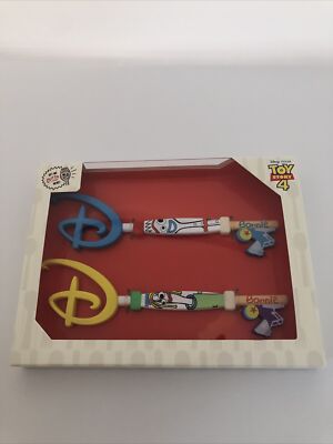 Disney Toy Story 4 Forky and Karen Beverly Collectible Key Set New with ...